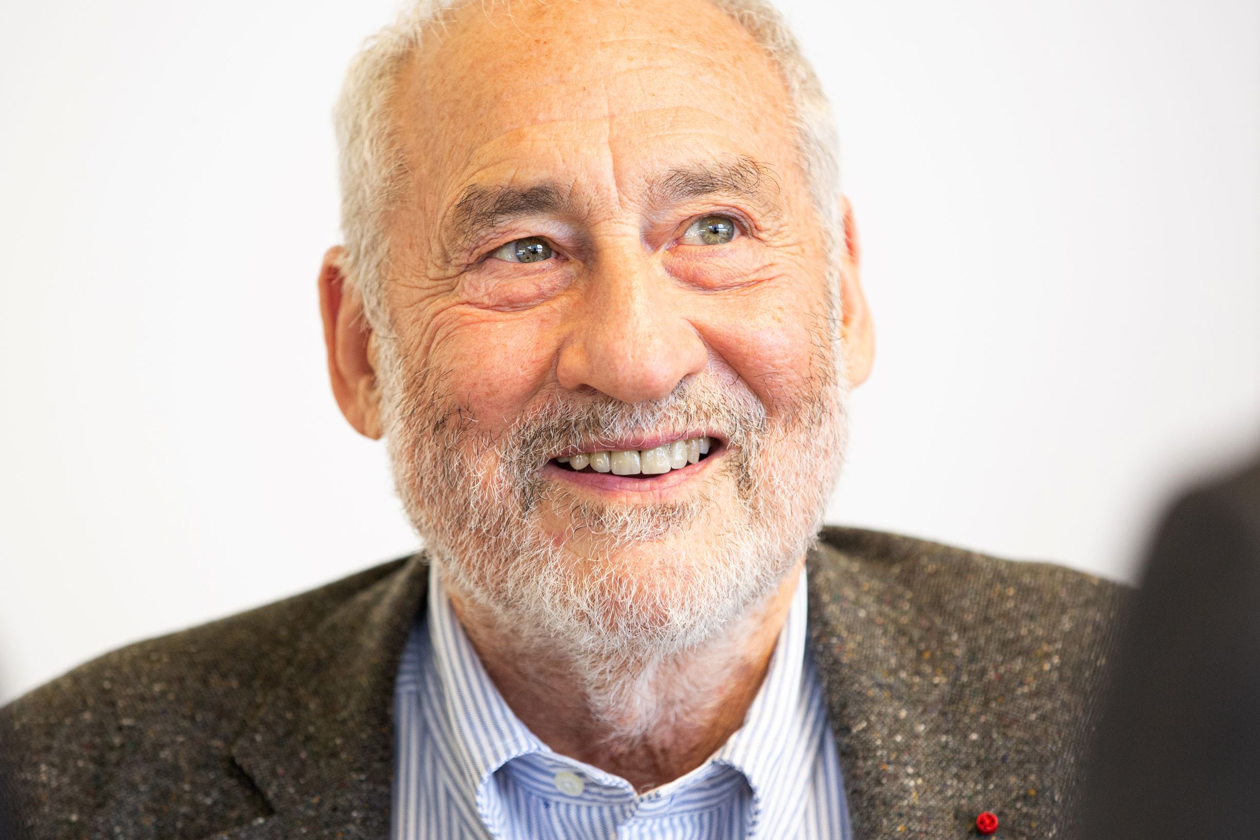 Joseph E. Stiglitz: A nagyobb egyenlőség és a jobb gazdasági ...